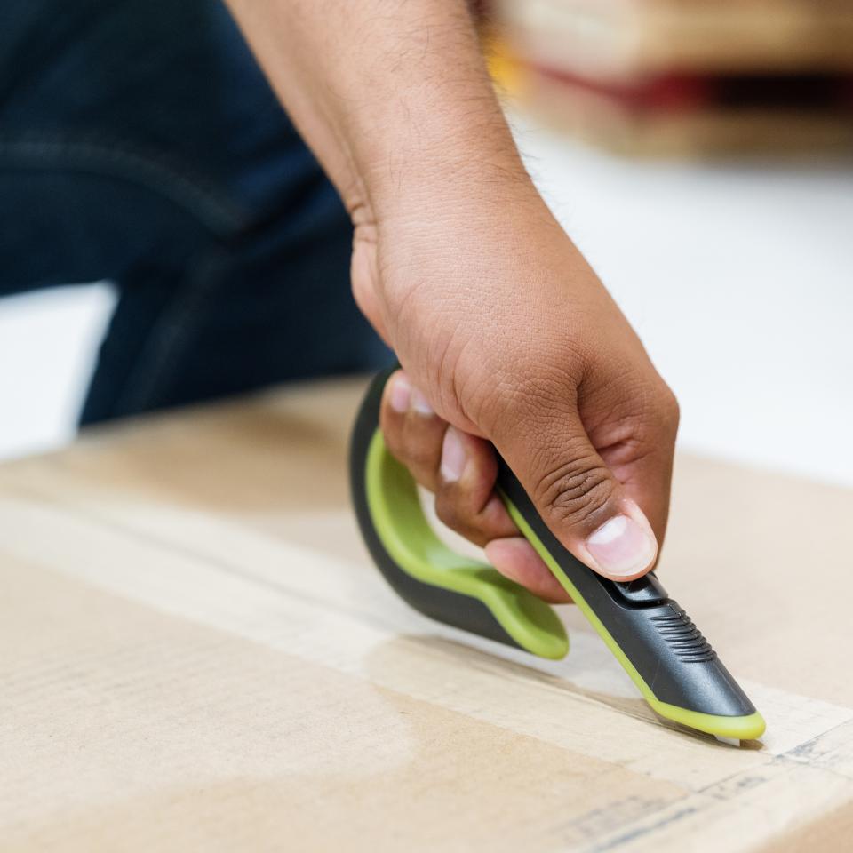 Diplomat Slice 10503 AutoRetractable Box Cutter | Winc