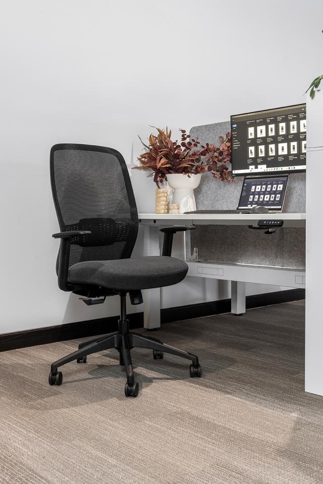 Buro NX Mesh Chair Grey with Black Frame with 2D Arms | Winc