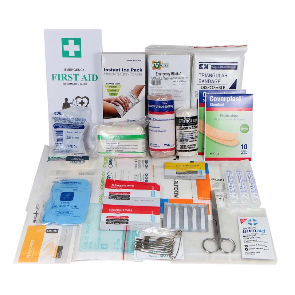 Uneedit Supplies First Aid Kit Complete National Vehicles Soft Green ...