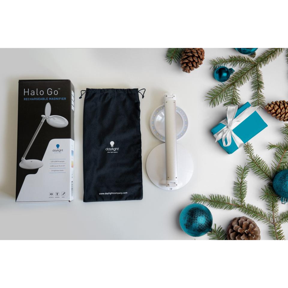 Daylight Halo Go Rechargeable Magnifier | Winc